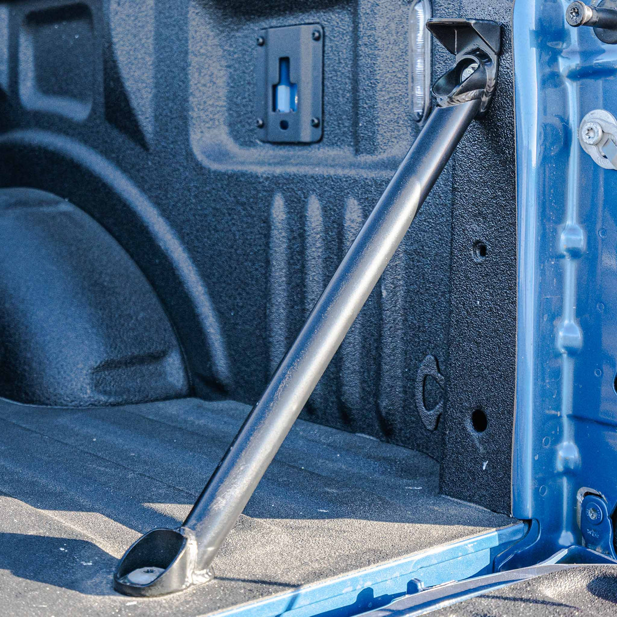 Bed Supports with Whip Mounts – Overland Expedition Outfitters